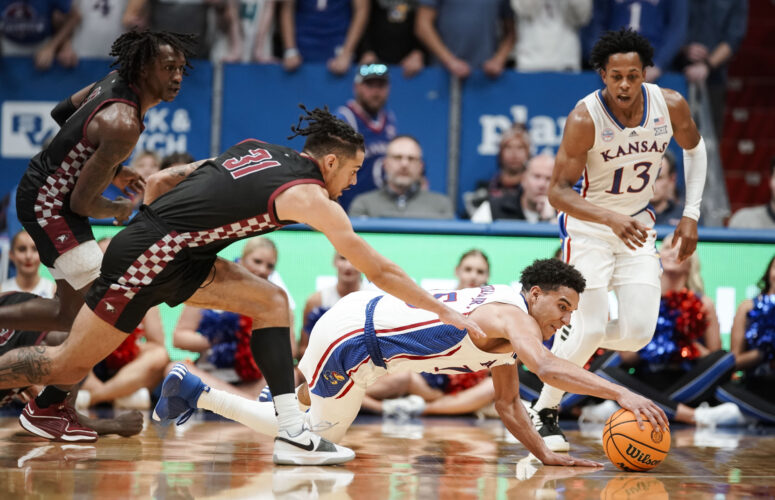 Top-ranked Kansas dominates North Carolina Central in season opener, 99 ...